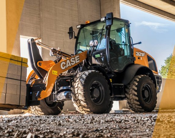 CASE 321F - Rentti
